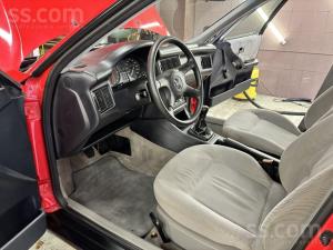 Red Audi 80 1992 in Riga, with an engine capacity of 2.00 L and mileage of 29 thousand km for 10000 €, photo 11 on AUTOMOTO.COM.LV