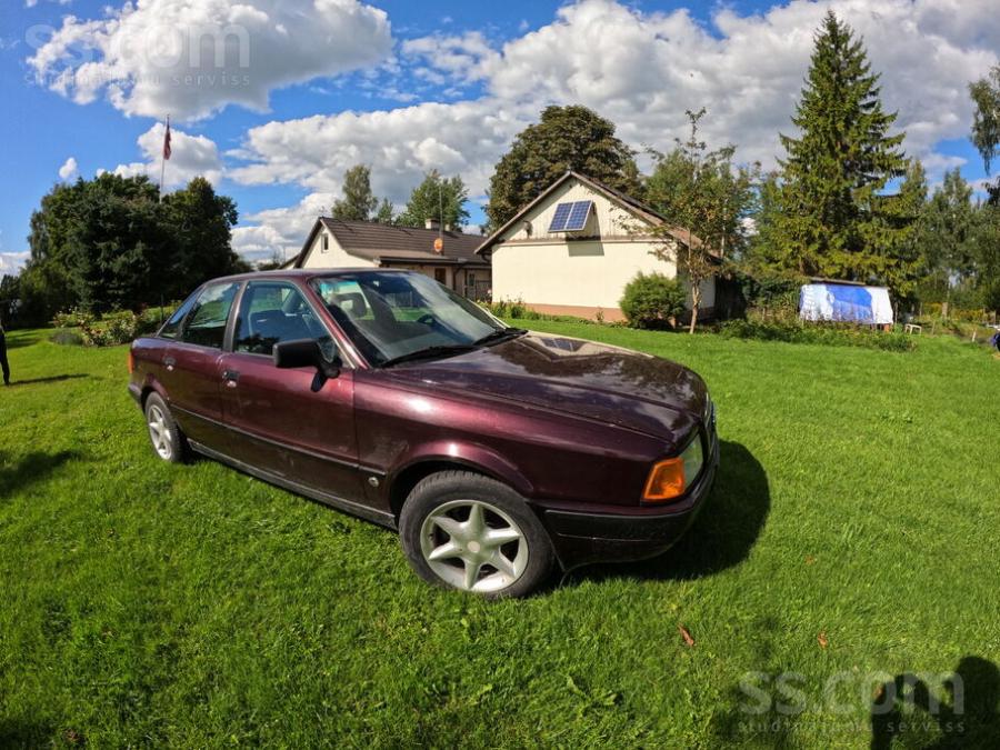 Красный Ауди 80 1992 в Елгава, объемом двигателя 2.00 л и пробегом 242 тыс. км за 2500 €, фото 5 на AUTOMOTO.COM.LV