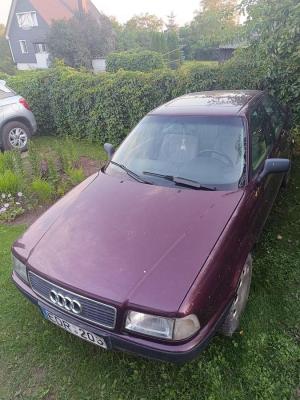 Sarkans Audi 80 1992 Joniškis, ar dzinēja tilpumu 1.98 L un nobraukumu 237 tūkst. km par 500 €, foto 3 vietnē AUTOMOTO.COM.LV