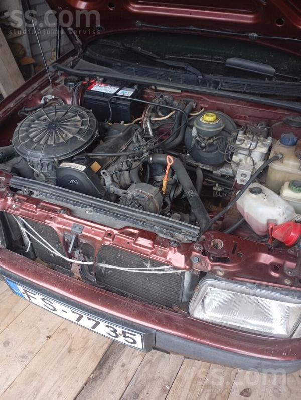 Audi 80 1992 Madona vietnē Sarkans Audi 80 1992 Madona, ar dzinēja tilpumu 2.00 L un nobraukumu 0 tūkst. km par 550 €, foto 3 vietnē AUTOMOTO.COM.LV
