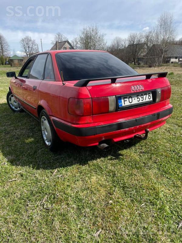 Sarkans Audi 80 1993 Limbaži, ar dzinēja tilpumu 2.00 L un nobraukumu 367 tūkst. km par 750 €, foto 4 vietnē AUTOMOTO.COM.LV