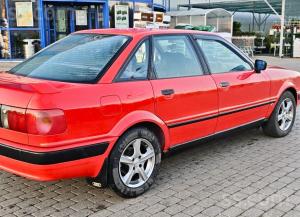 Red Audi 80 1993 in Rezekne, with an engine capacity of 2.00 L and mileage of 219 thousand km for 2300 €, photo 8 on AUTOMOTO.COM.LV