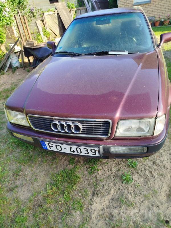 Sarkans Audi 80 1994 Rīga, ar dzinēja tilpumu 2.00 L un nobraukumu 212 tūkst. km par 1200 €, foto 1 vietnē AUTOMOTO.COM.LV