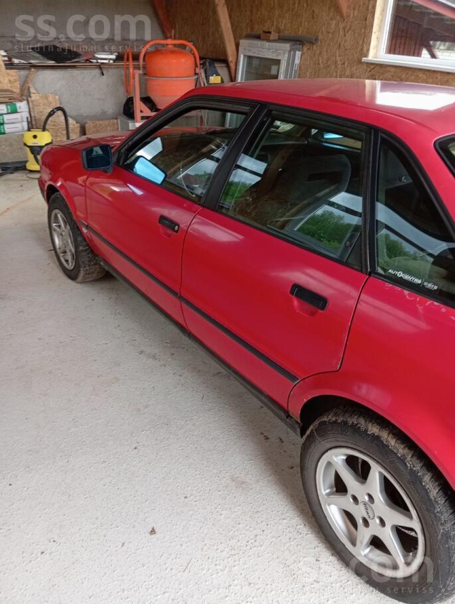 Red Audi 80 1994 in Jekabpils, with an engine capacity of 1.90 L and mileage of 320 thousand km for 550 €, photo 3 on AUTOMOTO.COM.LV