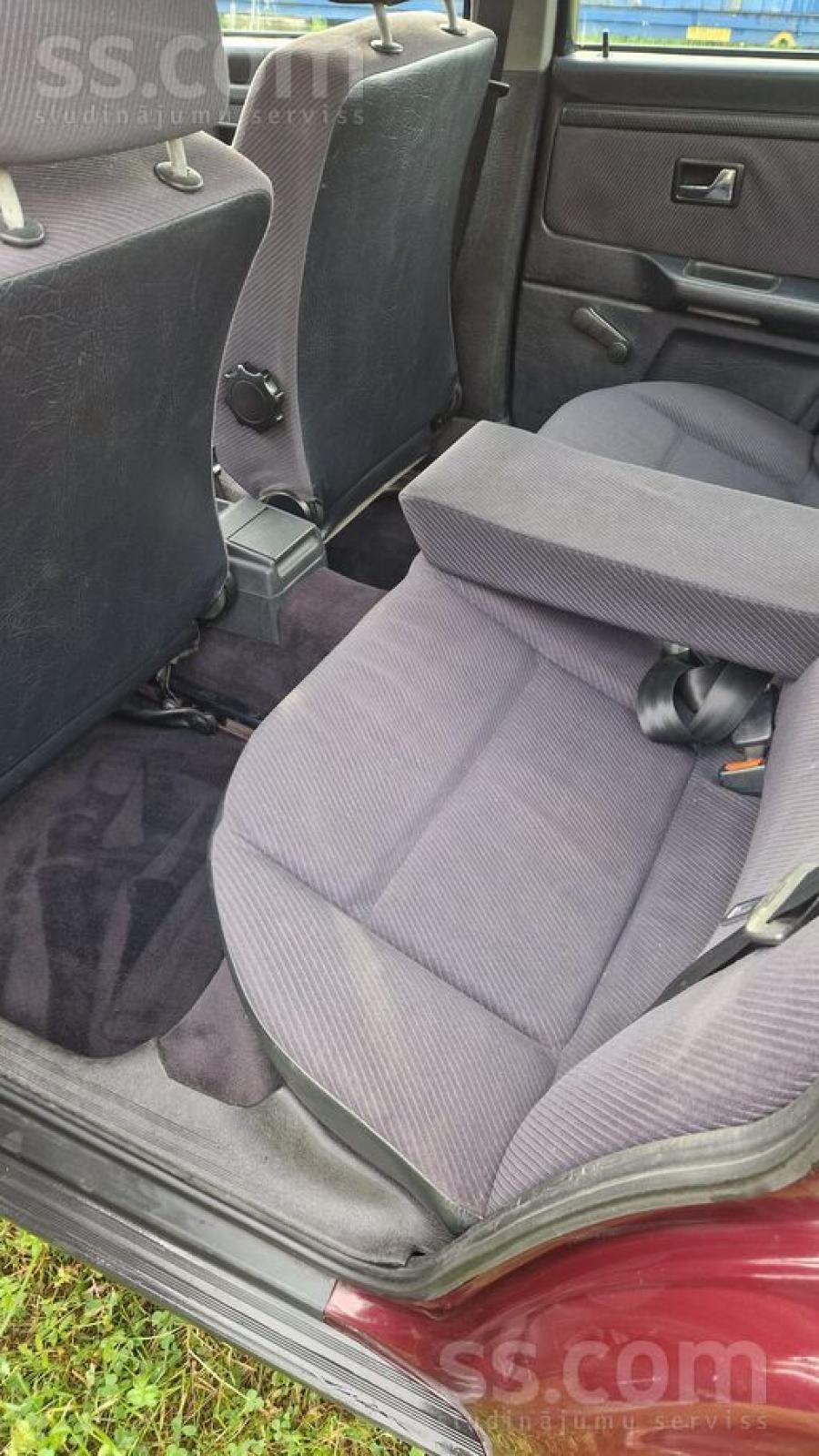Sarkans Audi 80 1994 Rīga, ar dzinēja tilpumu 1.90 L un nobraukumu 250 tūkst. km par 1899 €, foto 9 vietnē AUTOMOTO.COM.LV