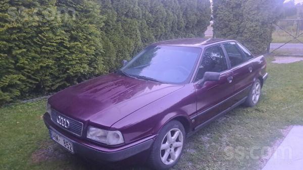 Sarkans Audi 80 1994 Rīga, ar dzinēja tilpumu 1.90 L un nobraukumu 253 tūkst. km par 1850 €, foto 3 vietnē AUTOMOTO.COM.LV