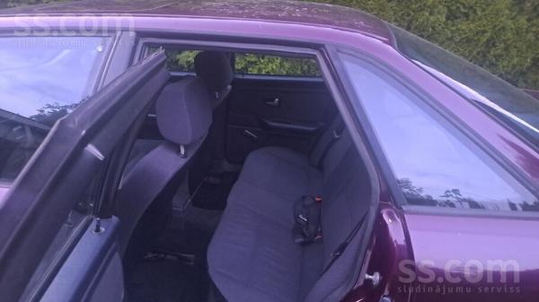 Sarkans Audi 80 1994 Rīga, ar dzinēja tilpumu 1.90 L un nobraukumu 253 tūkst. km par 1850 €, foto 5 vietnē AUTOMOTO.COM.LV