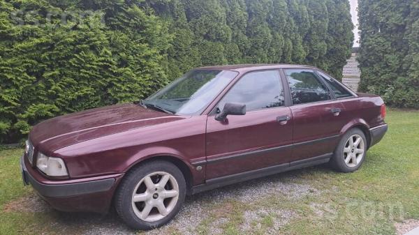 Sarkans Audi 80 1994 Rīga, ar dzinēja tilpumu 1.90 L un nobraukumu 253 tūkst. km par 1850 €, foto 7 vietnē AUTOMOTO.COM.LV