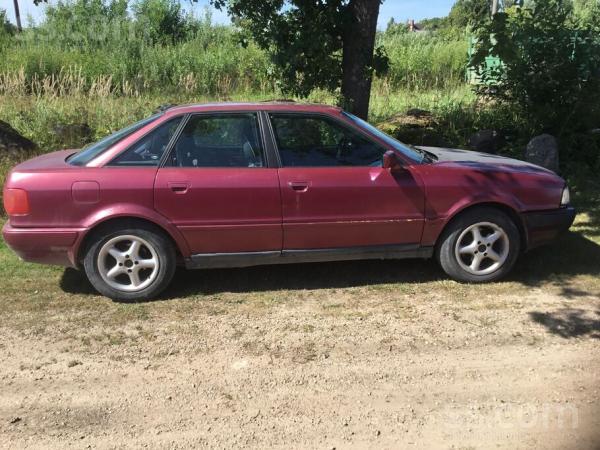 Sarkans Audi 80 1995 Balvi, ar dzinēja tilpumu 1.90 L un nobraukumu 522 tūkst. km par 950 €, foto 2 vietnē AUTOMOTO.COM.LV