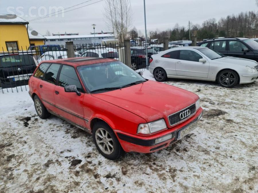 Sarkans Audi 80 1993 Rīga, ar dzinēja tilpumu 1.90 L un nobraukumu 70 tūkst. km par 1500 €, foto 5 vietnē AUTOMOTO.COM.LV