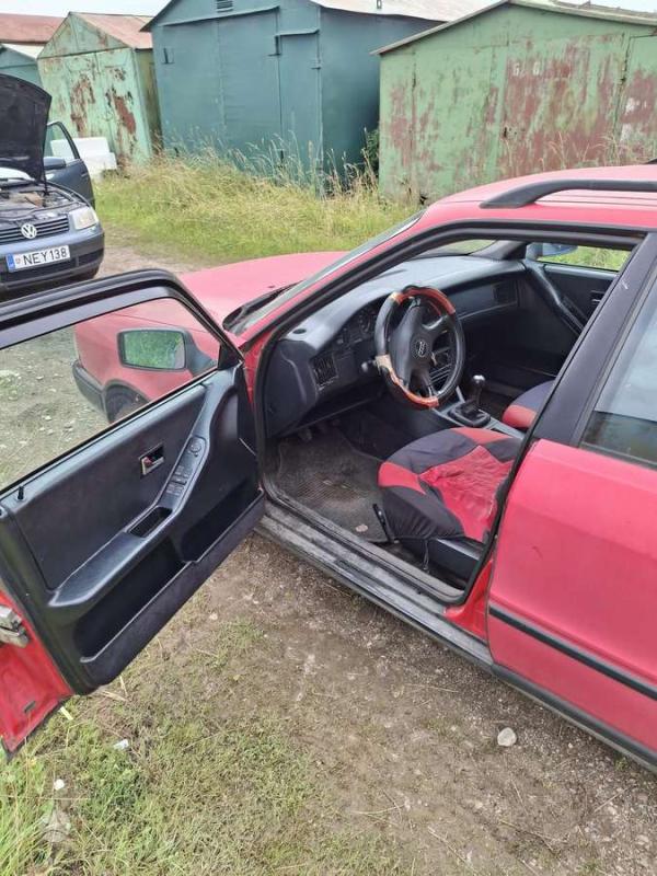 Sarkans Audi 80 1993 Klaipėda, ar dzinēja tilpumu 0.00 L un nobraukumu 430 tūkst. km par 800 €, foto 9 vietnē AUTOMOTO.COM.LV