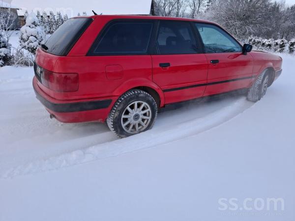 Sarkans Audi 80 1994 Valmiera, ar dzinēja tilpumu 2.00 L un nobraukumu 431 tūkst. km par 1490 €, foto 5 vietnē AUTOMOTO.COM.LV