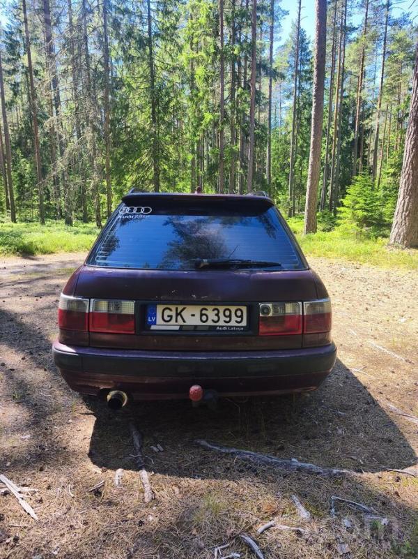 Sarkans Audi 80 1994 Ventspils, ar dzinēja tilpumu 1.90 L un nobraukumu 731 tūkst. km par 1350 €, foto 9 vietnē AUTOMOTO.COM.LV