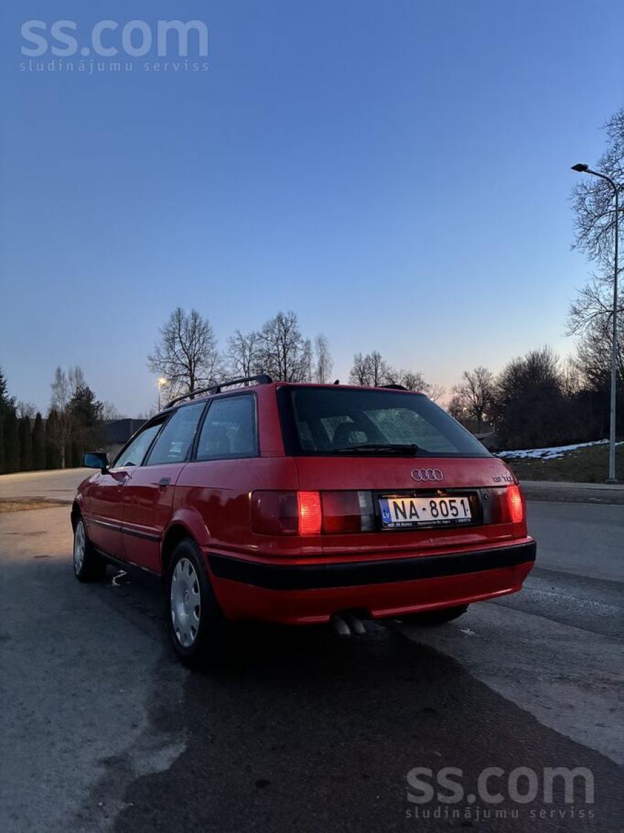 Sarkans Audi 80 1995 Tukums, ar dzinēja tilpumu 1.90 L un nobraukumu 450 tūkst. km par 1200 €, foto 4 vietnē AUTOMOTO.COM.LV