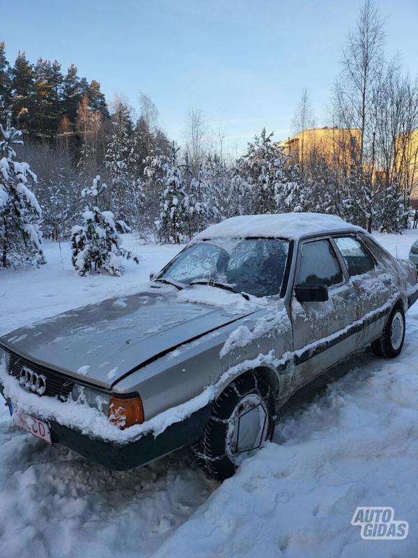 Audi 80 1986 in Vilnius, with an engine capacity of 1.60 L and mileage of 208 thousand km for 420 €, photo 10 on AUTOMOTO.COM.LV