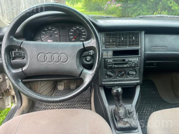 Audi 80 1988 in Aluksne, with an engine capacity of 1.80 L and mileage of 230 thousand km for 700 €, photo 7 on AUTOMOTO.COM.LV