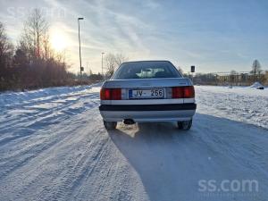 Audi 80 1989 Jūrmala, ar dzinēja tilpumu 1.80 L un nobraukumu 250 tūkst. km par 1550 €, foto 5 vietnē AUTOMOTO.COM.LV