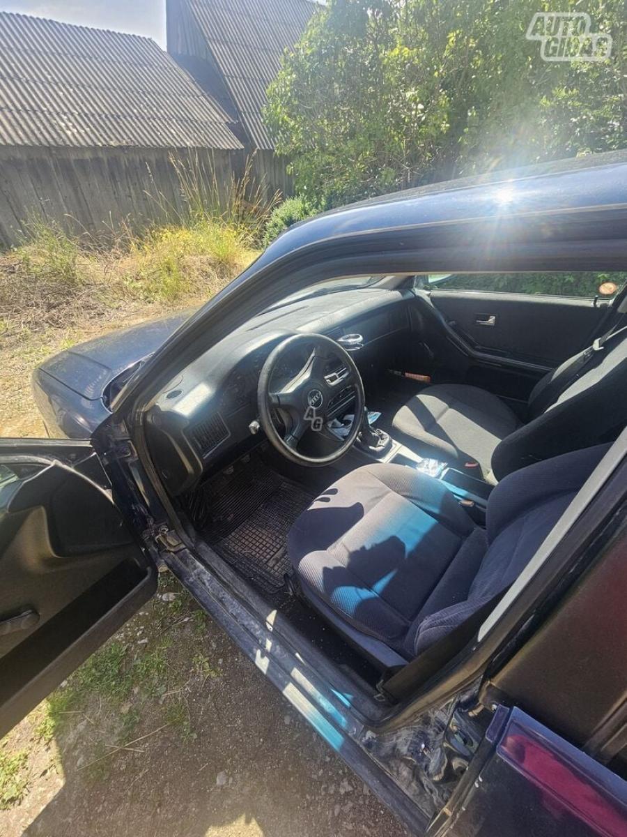 Audi 80 1990 in Radviliskis, with an engine capacity of 1.60 L and mileage of 250 thousand km for 600 €, photo 15 on AUTOMOTO.COM.LV
