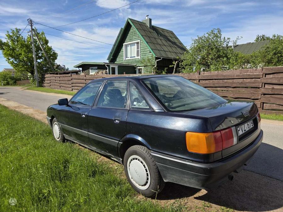 Audi 80 1990 Viļņa, ar dzinēja tilpumu 1.98 L un nobraukumu 252 tūkst. km par 1250 €, foto 5 vietnē AUTOMOTO.COM.LV