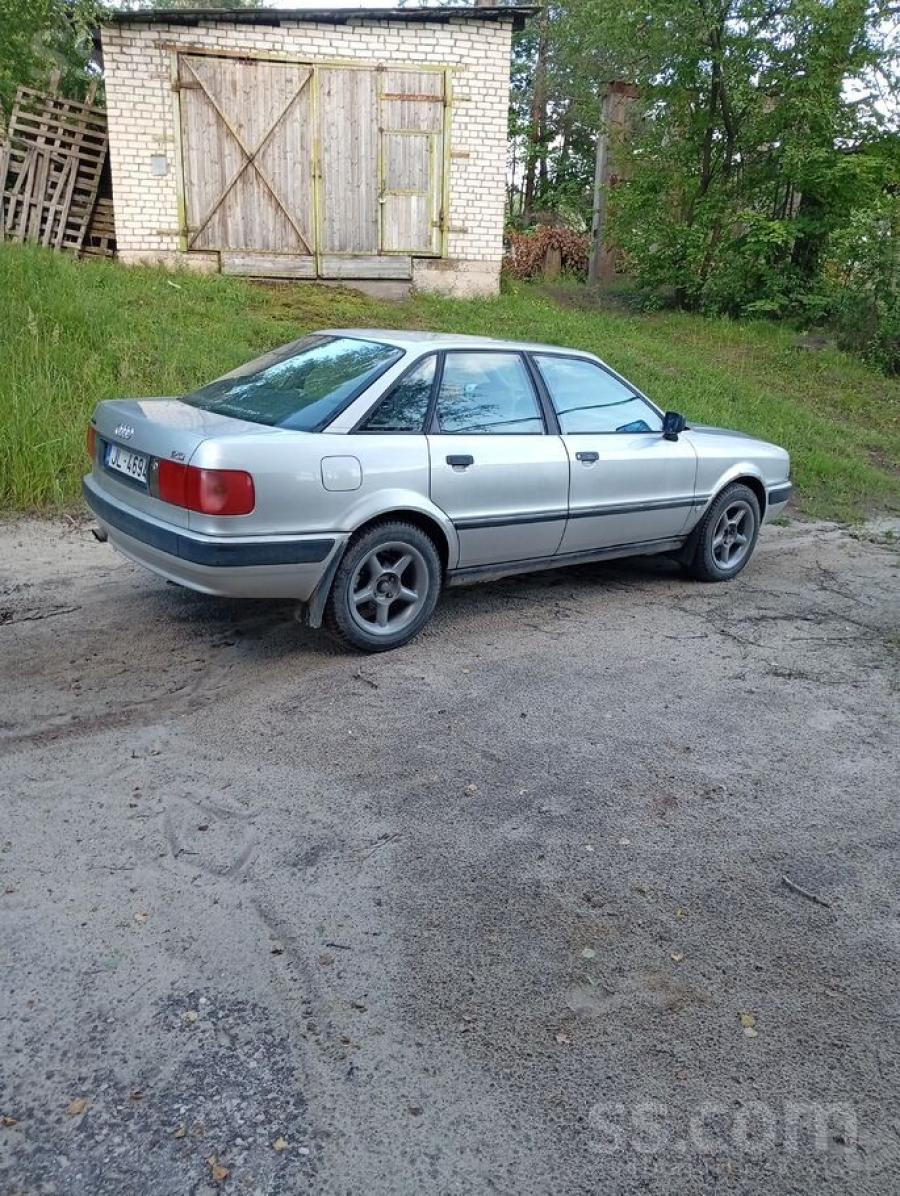 Audi 80 1992 in Ogre, with an engine capacity of 2.00 L and mileage of 291 thousand km for 470 €, photo 2 on AUTOMOTO.COM.LV