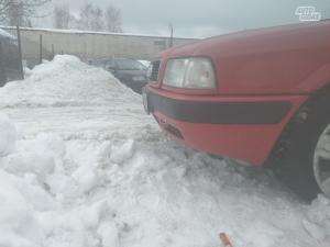 Audi 80 1992 Telšiai, ar dzinēja tilpumu 2.00 L un nobraukumu 379 tūkst. km par 700 €, foto 6 vietnē AUTOMOTO.COM.LV