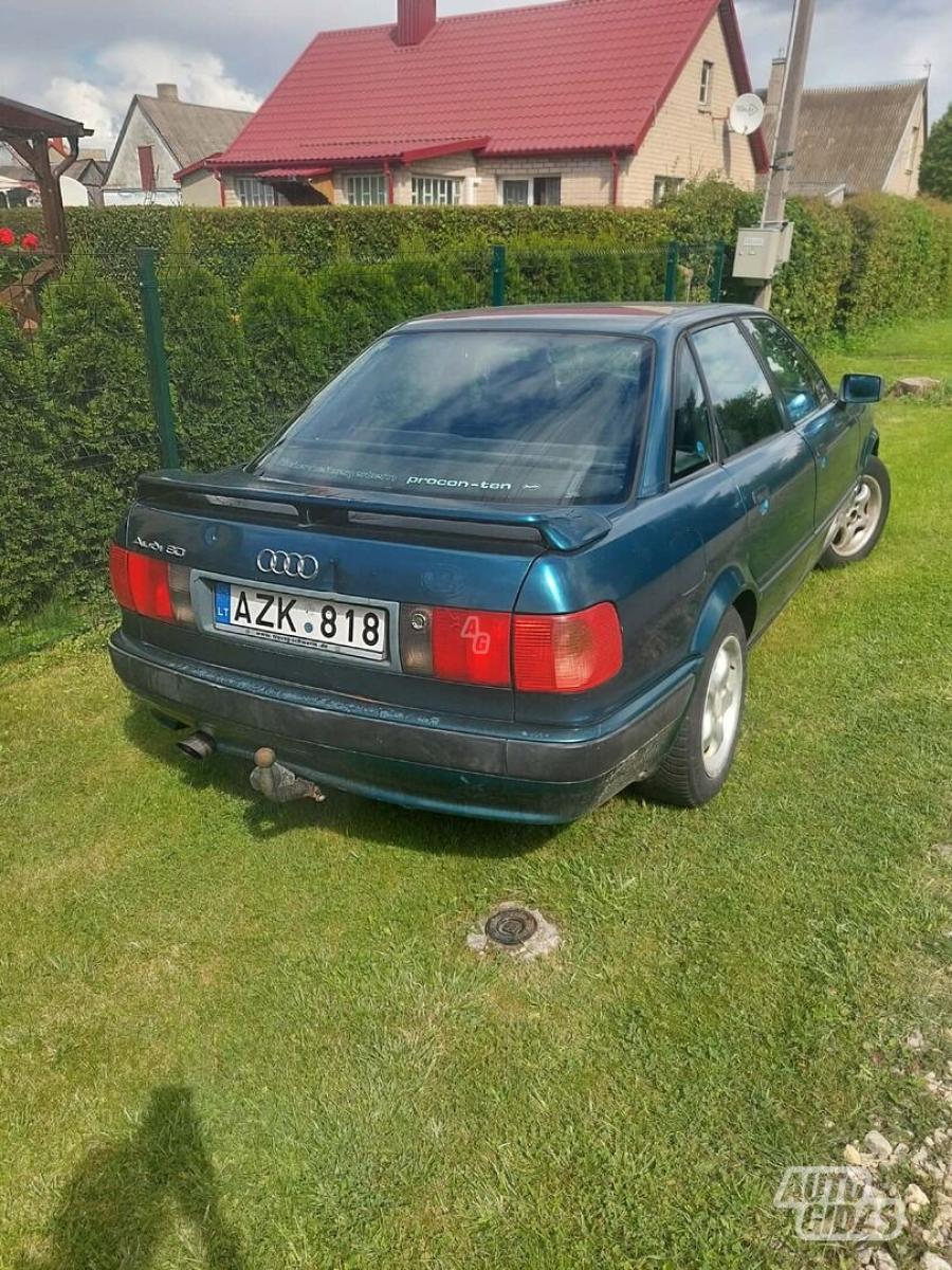 Audi 80 1992 Radviliškis, ar dzinēja tilpumu 2.00 L un nobraukumu 190 tūkst. km par 800 €, foto 4 vietnē AUTOMOTO.COM.LV