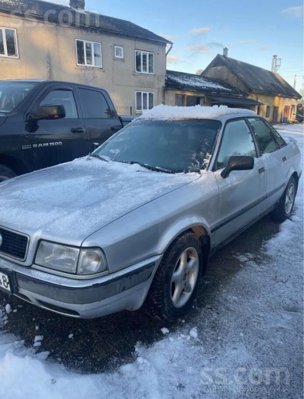 Audi 80 1993 in Riga, with an engine capacity of 2.00 L and mileage of 278 thousand km for 1000 €, photo 1 on AUTOMOTO.COM.LV
