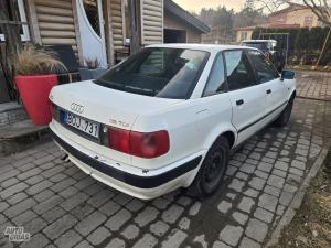 Audi 80 1993 Viļņa, ar dzinēja tilpumu 1.90 L un nobraukumu 484 tūkst. km par 950 €, foto 4 vietnē AUTOMOTO.COM.LV
