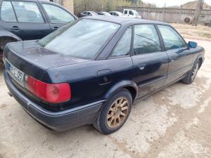 Audi 80 1993 Visaginas, ar dzinēja tilpumu 2.00 L un nobraukumu 279 tūkst. km par 430 €, foto 4 vietnē AUTOMOTO.COM.LV