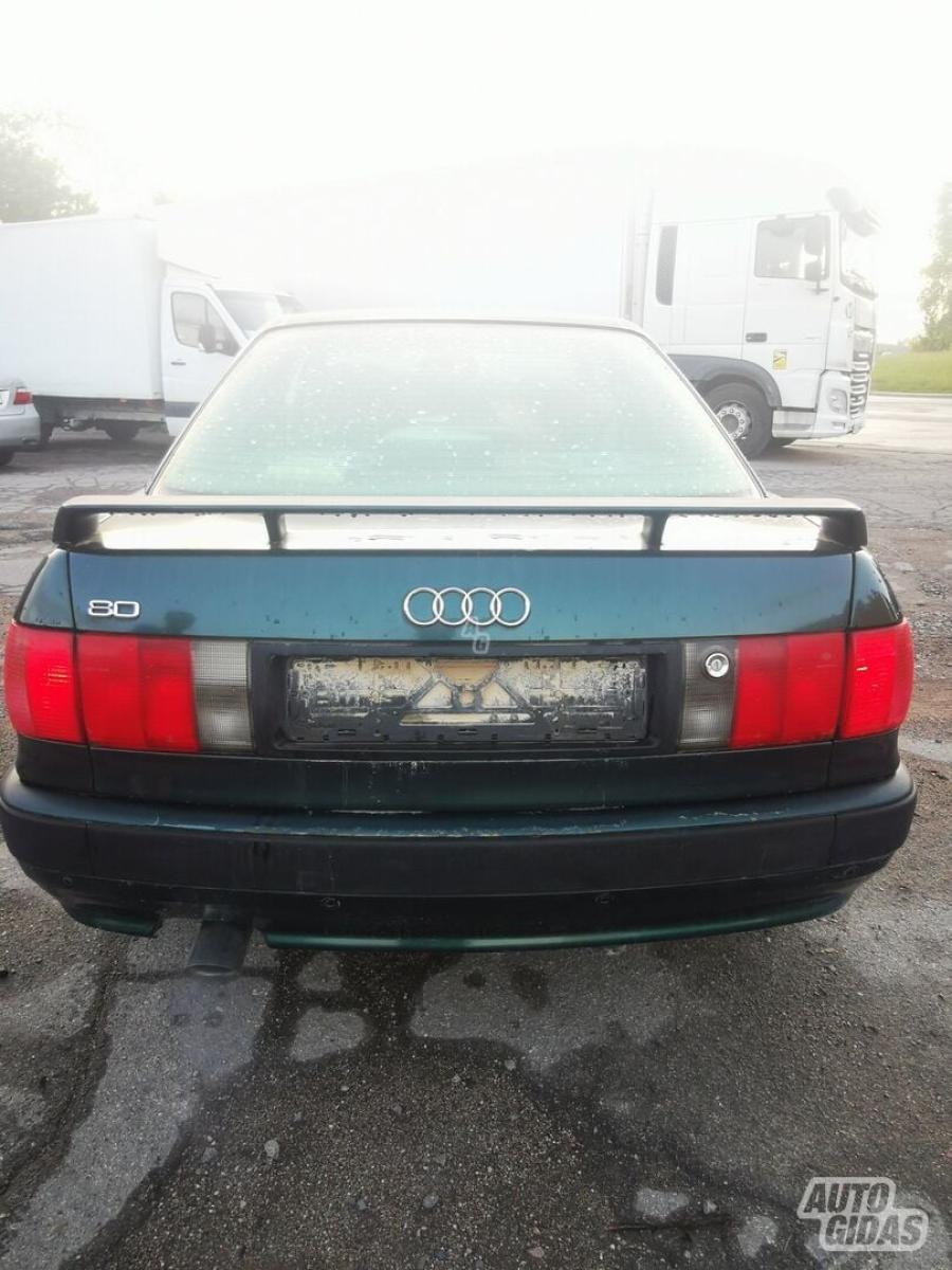 Audi 80 1994 in Kaunas, with an engine capacity of 2.00 L and mileage of 298 thousand km for 680 €, photo 6 on AUTOMOTO.COM.LV
