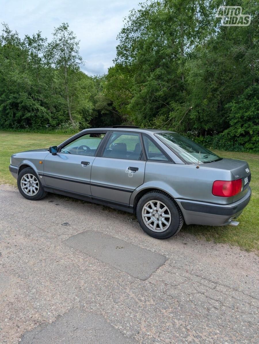 Audi 80 1994 in Kaunas, with an engine capacity of 2.00 L and mileage of 282 thousand km for 1250 €, photo 4 on AUTOMOTO.COM.LV