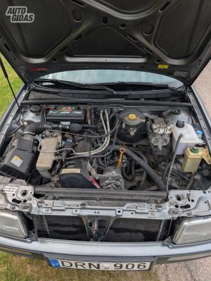 Audi 80 1994 in Kaunas, with an engine capacity of 2.00 L and mileage of 282 thousand km for 1250 €, photo 6 on AUTOMOTO.COM.LV