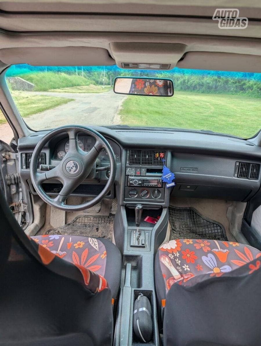 Audi 80 1994 in Kaunas, with an engine capacity of 2.00 L and mileage of 282 thousand km for 1250 €, photo 7 on AUTOMOTO.COM.LV