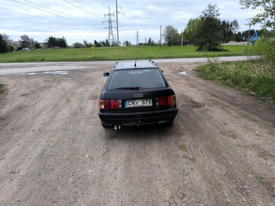 Audi 80 1993 in Kaunas, with an engine capacity of 1.90 L and mileage of 350 thousand km for 399 €, photo 8 on AUTOMOTO.COM.LV