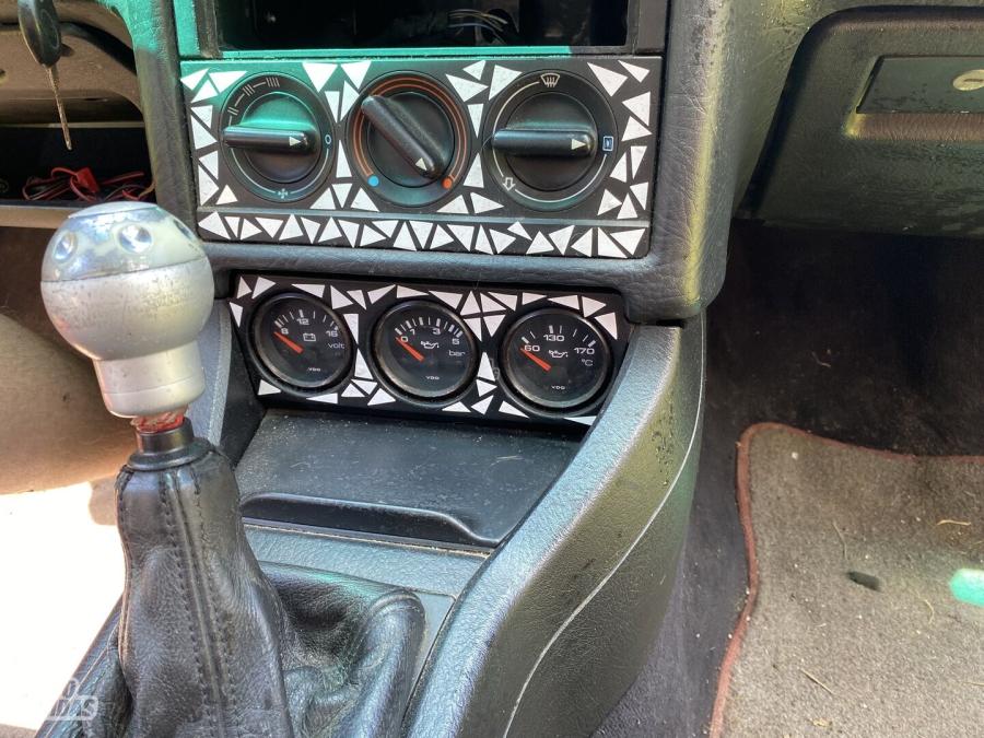 Audi 80 1993 in Ignalina, with an engine capacity of 1.90 L and mileage of 328 thousand km for 500 €, photo 13 on AUTOMOTO.COM.LV