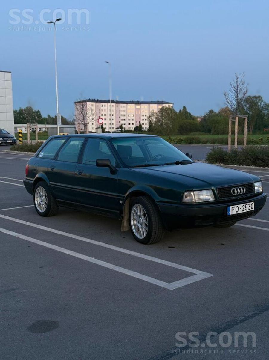 Audi 80 1993 in Preili, with an engine capacity of 2.00 L and mileage of 266 thousand km for 1000 €, photo 4 on AUTOMOTO.COM.LV