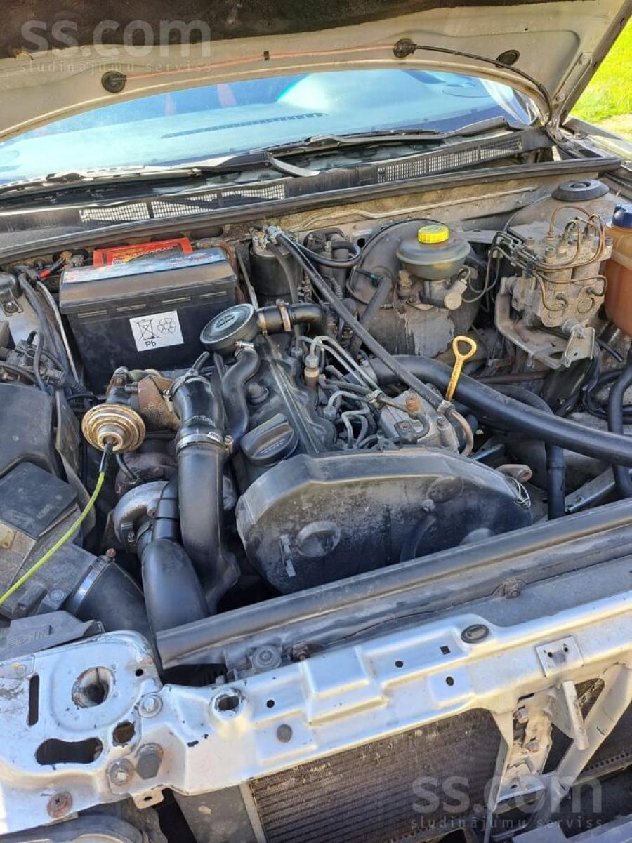 Audi 80 1993 Aizkraukle, ar dzinēja tilpumu 1.90 L un nobraukumu 488 tūkst. km par 1200 €, foto 6 vietnē AUTOMOTO.COM.LV