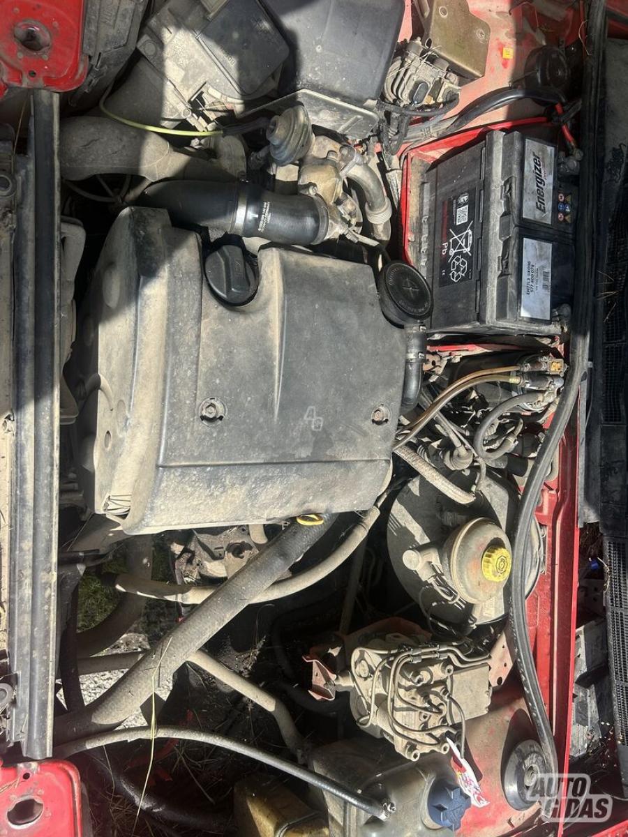 Audi 80 1993 in Varena, with an engine capacity of 1.90 L and mileage of 332 thousand km for 360 €, photo 11 on AUTOMOTO.COM.LV