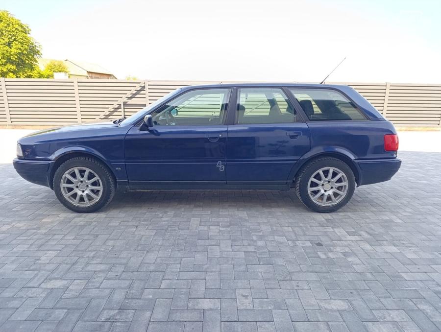 Audi 80 1995 in Taurage, with an engine capacity of 1.90 L and mileage of 290 thousand km for 1001 €, photo 4 on AUTOMOTO.COM.LV
