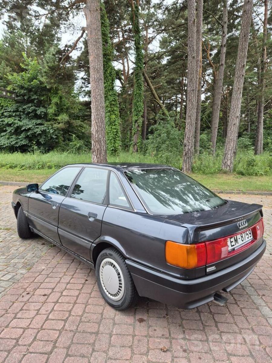 Violets Audi 80 1991 Ventspils, ar dzinēja tilpumu 1.60 L un nobraukumu 350 tūkst. km par 1200 €, foto 1 vietnē AUTOMOTO.COM.LV
