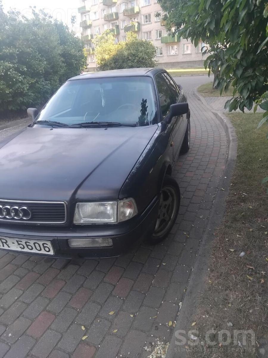 Violet Audi 80 1994 in Valka, with an engine capacity of 2.00 L and mileage of 456 thousand km for 650 €, photo 3 on AUTOMOTO.COM.LV
