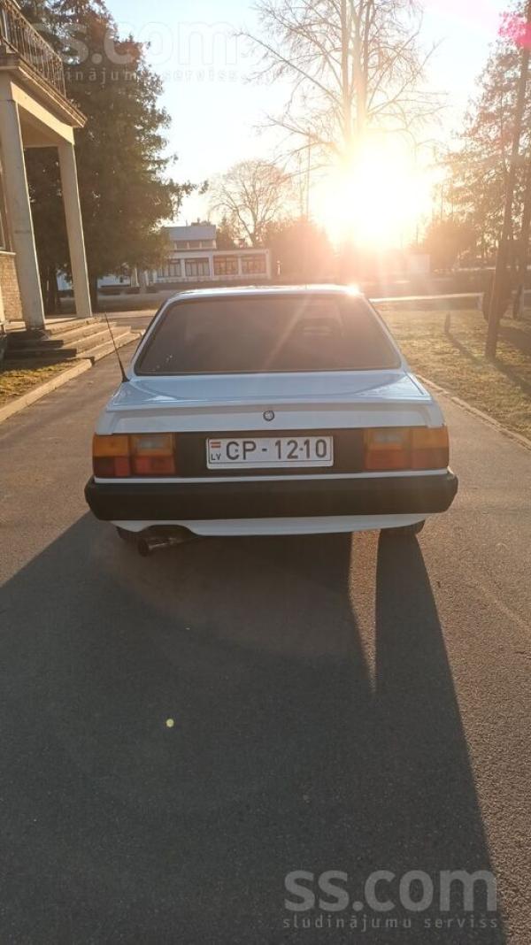 Balts Audi 80 1986 Jelgava, ar dzinēja tilpumu 1.30 L un nobraukumu 275 tūkst. km par 4300 €, foto 6 vietnē AUTOMOTO.COM.LV