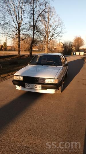 Белый Ауди 80 1986 в Елгава, объемом двигателя 1.30 л и пробегом 275 тыс. км за 3500 €, фото 3 на AUTOMOTO.COM.LV