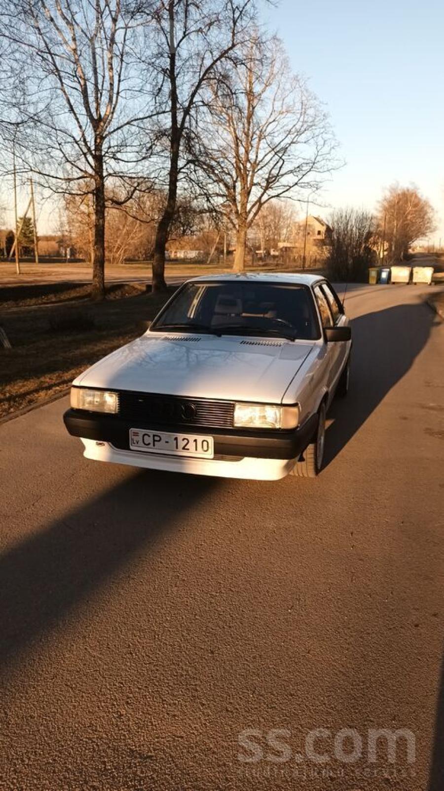 Белый Ауди 80 1986 в Елгава, объемом двигателя 1.30 л и пробегом 275 тыс. км за 3500 €, фото 3 на AUTOMOTO.COM.LV