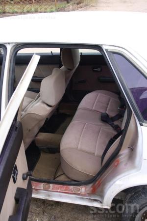 White Audi 80 1985 in Valmiera, with an engine capacity of 1.80 L and mileage of 0 thousand km for 900 €, photo 6 on AUTOMOTO.COM.LV