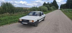 Balts Audi 80 1986 Panevēža, ar dzinēja tilpumu 1.58 L un nobraukumu 272 tūkst. km par 900 €, foto 8 vietnē AUTOMOTO.COM.LV