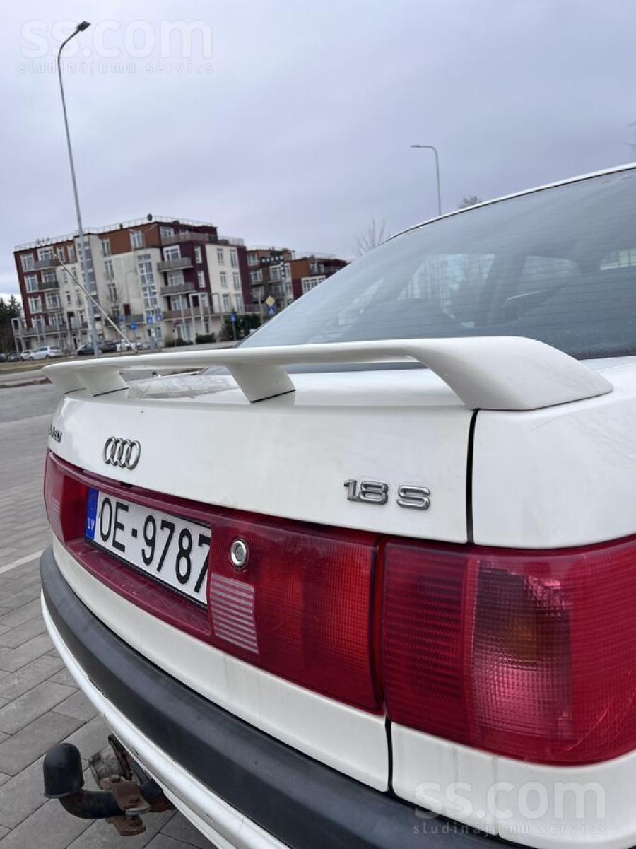 Balts Audi 80 1987 Rīga, ar dzinēja tilpumu 1.80 L un nobraukumu 297 tūkst. km par 1400 €, foto 5 vietnē AUTOMOTO.COM.LV