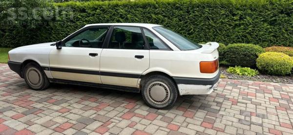 White Audi 80 1990 in Riga, with an engine capacity of 1.80 L and mileage of 330 thousand km for 600 €, photo 1 on AUTOMOTO.COM.LV