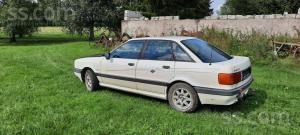 Balts Audi 80 1990 Bauska, ar dzinēja tilpumu 1.80 L un nobraukumu 337 tūkst. km par 400 €, foto 4 vietnē AUTOMOTO.COM.LV