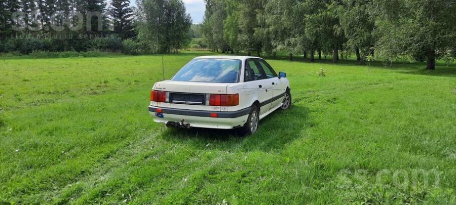 Balts Audi 80 1990 Bauska, ar dzinēja tilpumu 1.80 L un nobraukumu 337 tūkst. km par 400 €, foto 5 vietnē AUTOMOTO.COM.LV